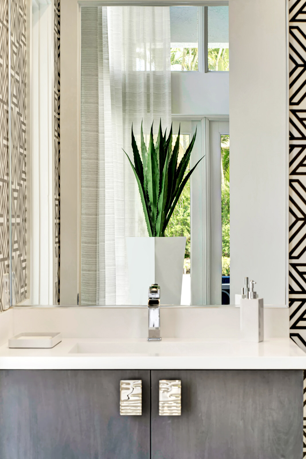 Boca Raton Refined Contemporary - Nikki Levy Interiors