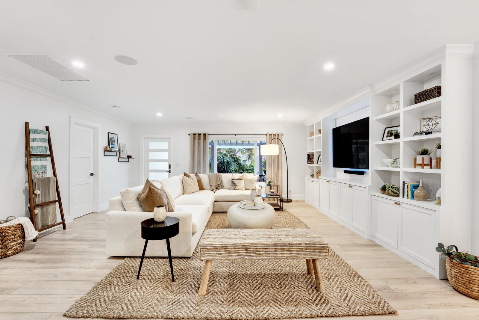 Delray Seaside Serene - Nikki Levy Interiors