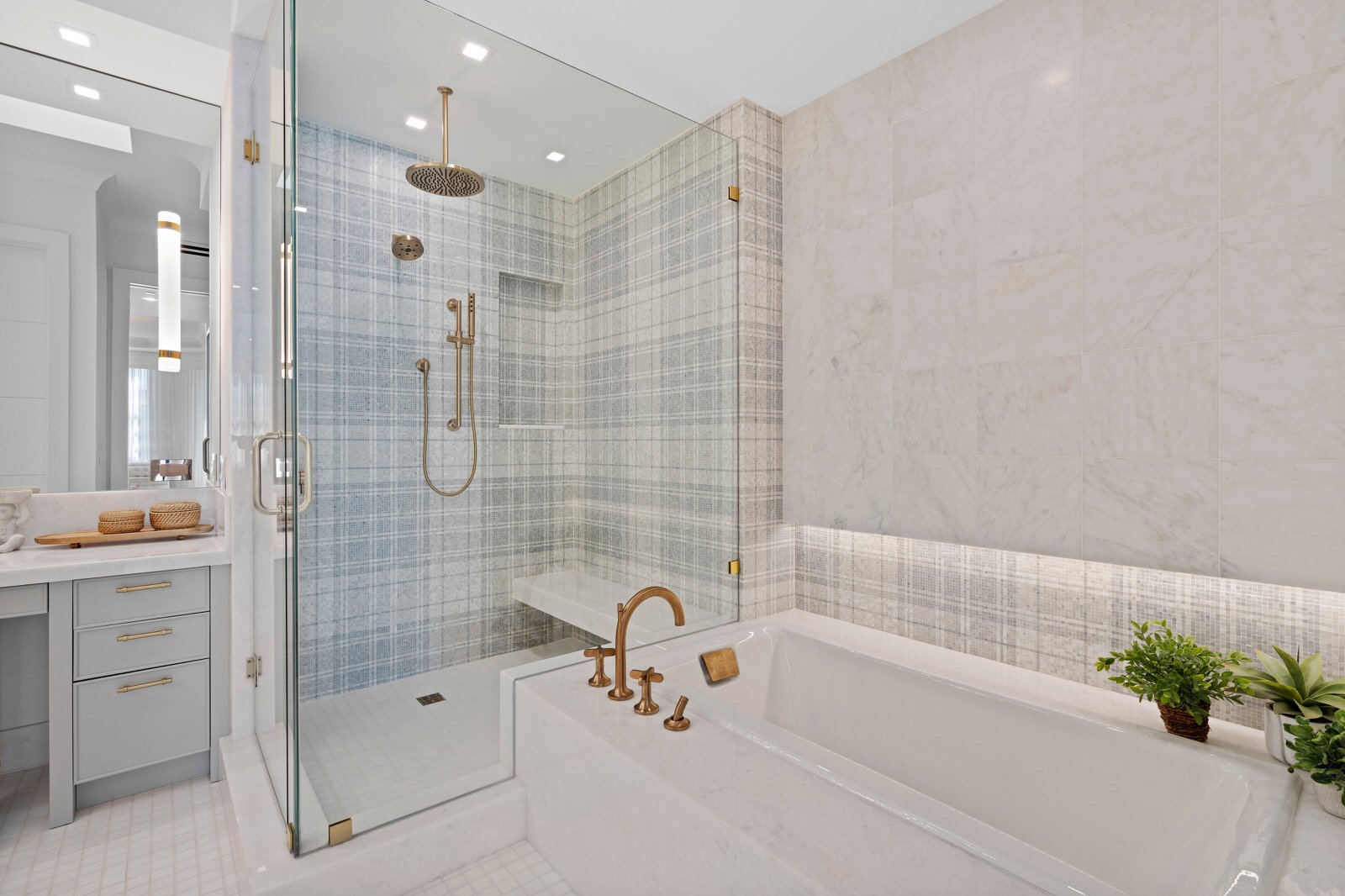 Boca Bloom - Nikki Levy Interiors